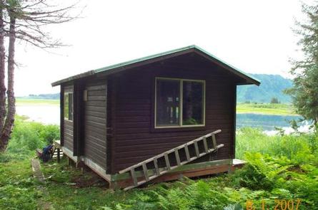 Lodging at Martin Lake Cabin in Valdez-Cordova, Alaska