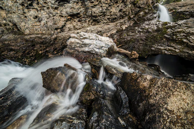 Hike to Donut Falls, Donut Falls Trailhead