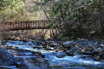 Hiking the Jenkinson Lake Loop Trail at Sly Park , Jenkinson Lake Loop ...