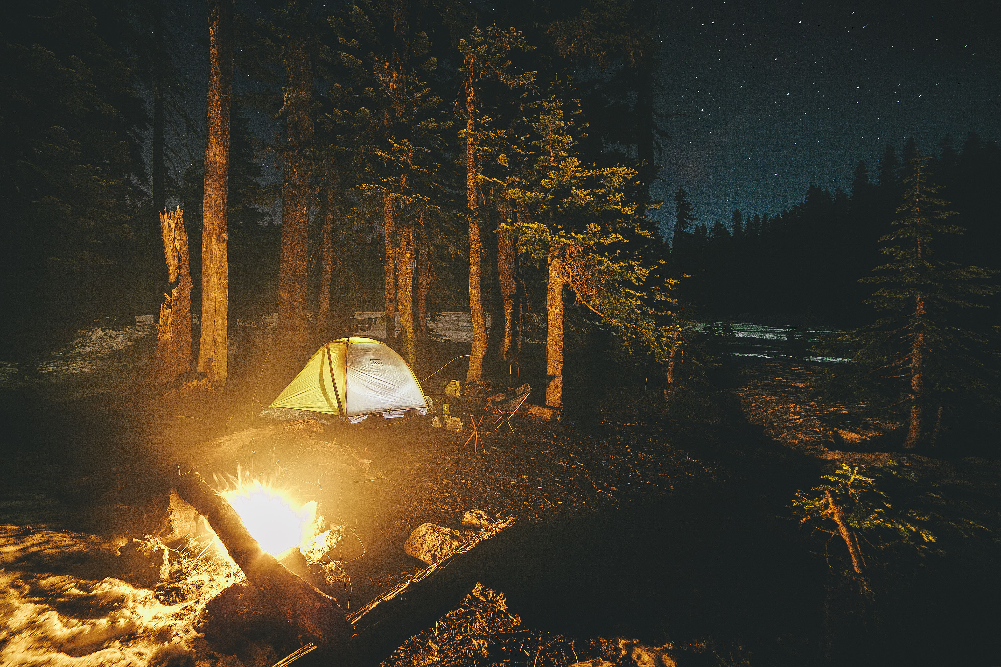 8 Steps To Building A Better Campfire