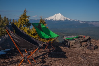 Hike the Middle Pyramid , Middle Pyramid Trailhead