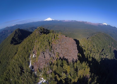 Hike the Middle Pyramid , Middle Pyramid Trailhead