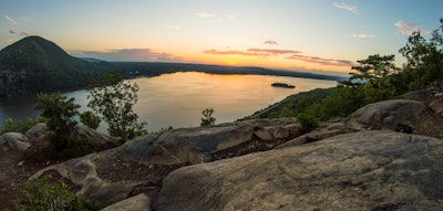 Hike Breakneck Ridge, Breakneck Ridge Trailhead