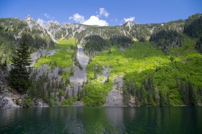 Hike to Lindeman & Greendrop Lakes, Lindeman Lake Trailhead
