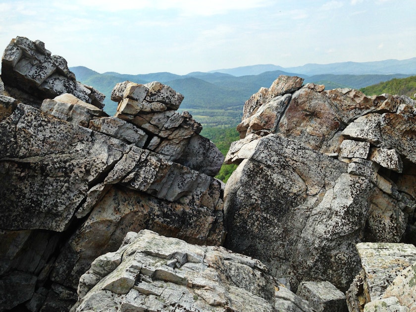 Hike Devil's Marbleyard , Virginia