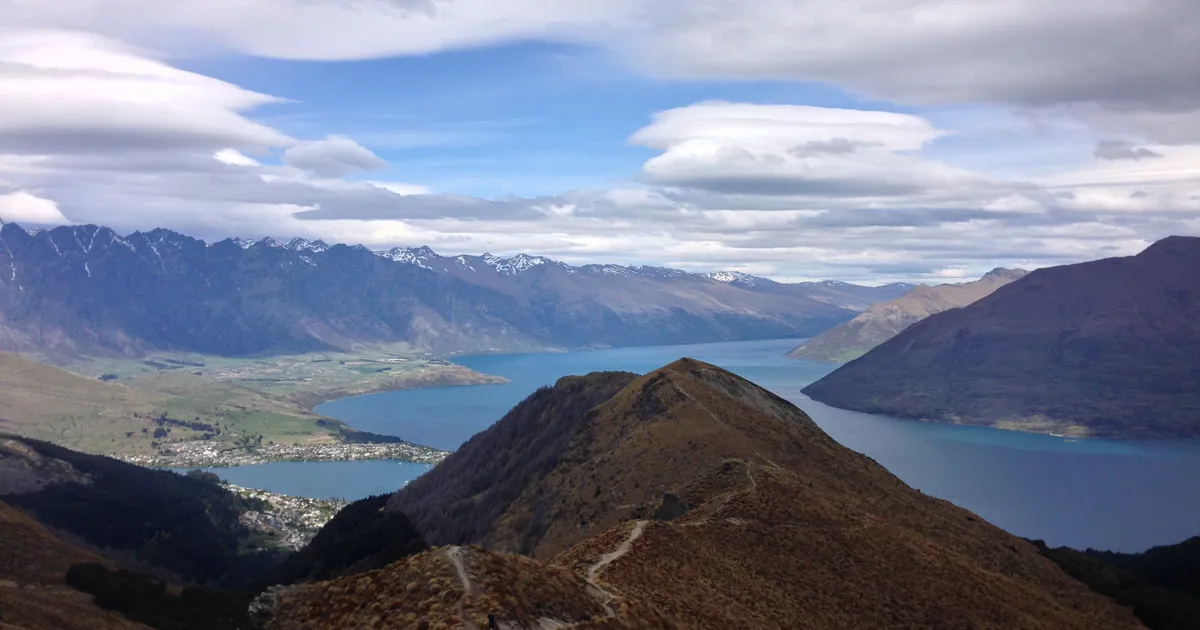hike-to-ben-lomond-summit-queenstown-lakes-district-new-zealand