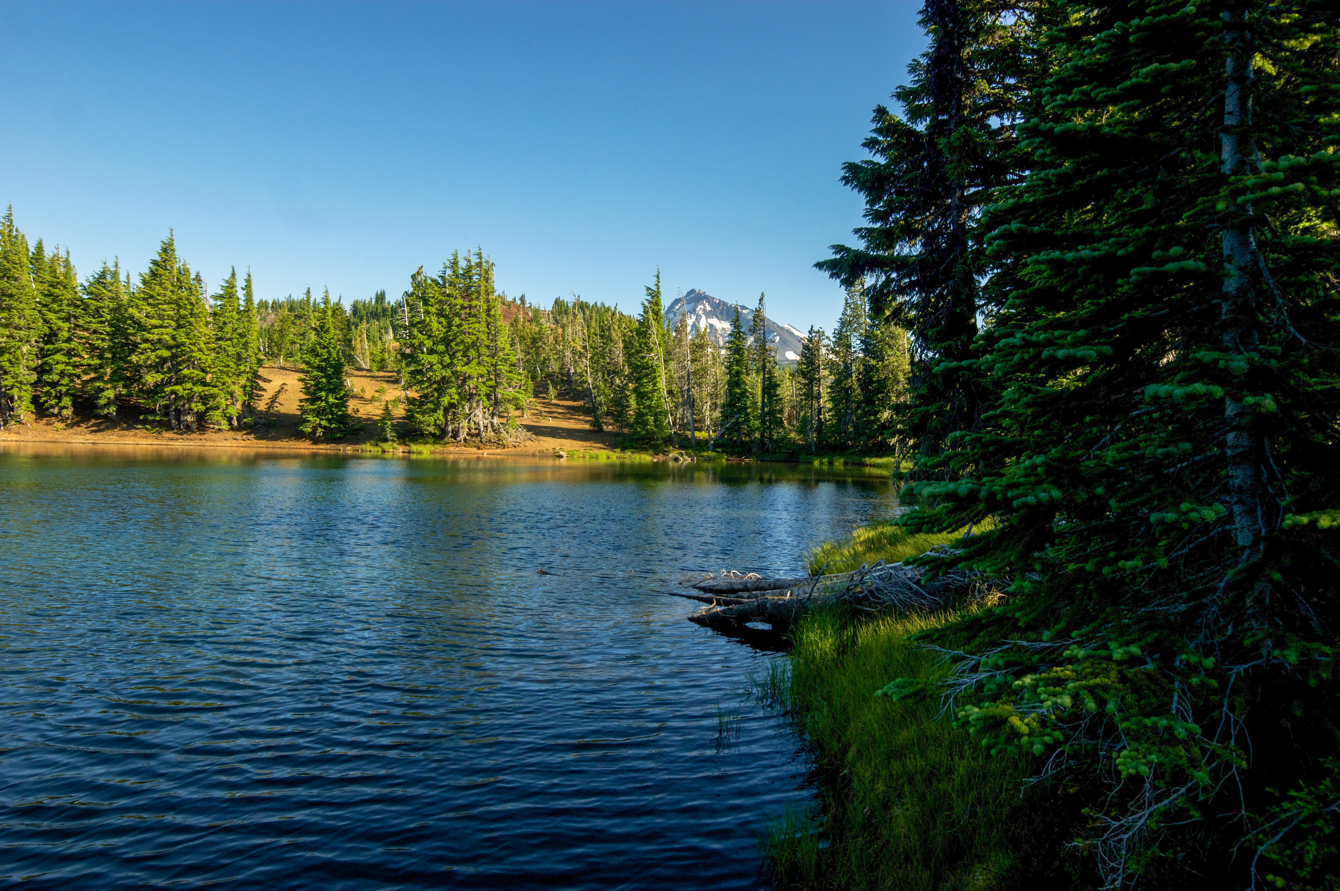 Matthieu Lakes via Lava Camp Lake Trail, Deschutes County, Oregon