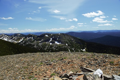 Hike to Raven Lake , Raven Lake Trailhead