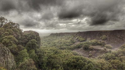Hike to Phantom Falls, Phantom Falls Trailhead