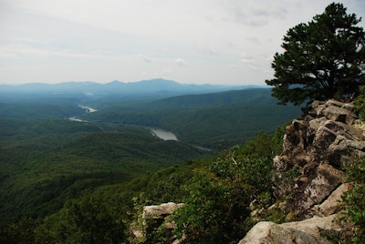 Hike to Little and Big Rocky Row, James River Foot Bridge