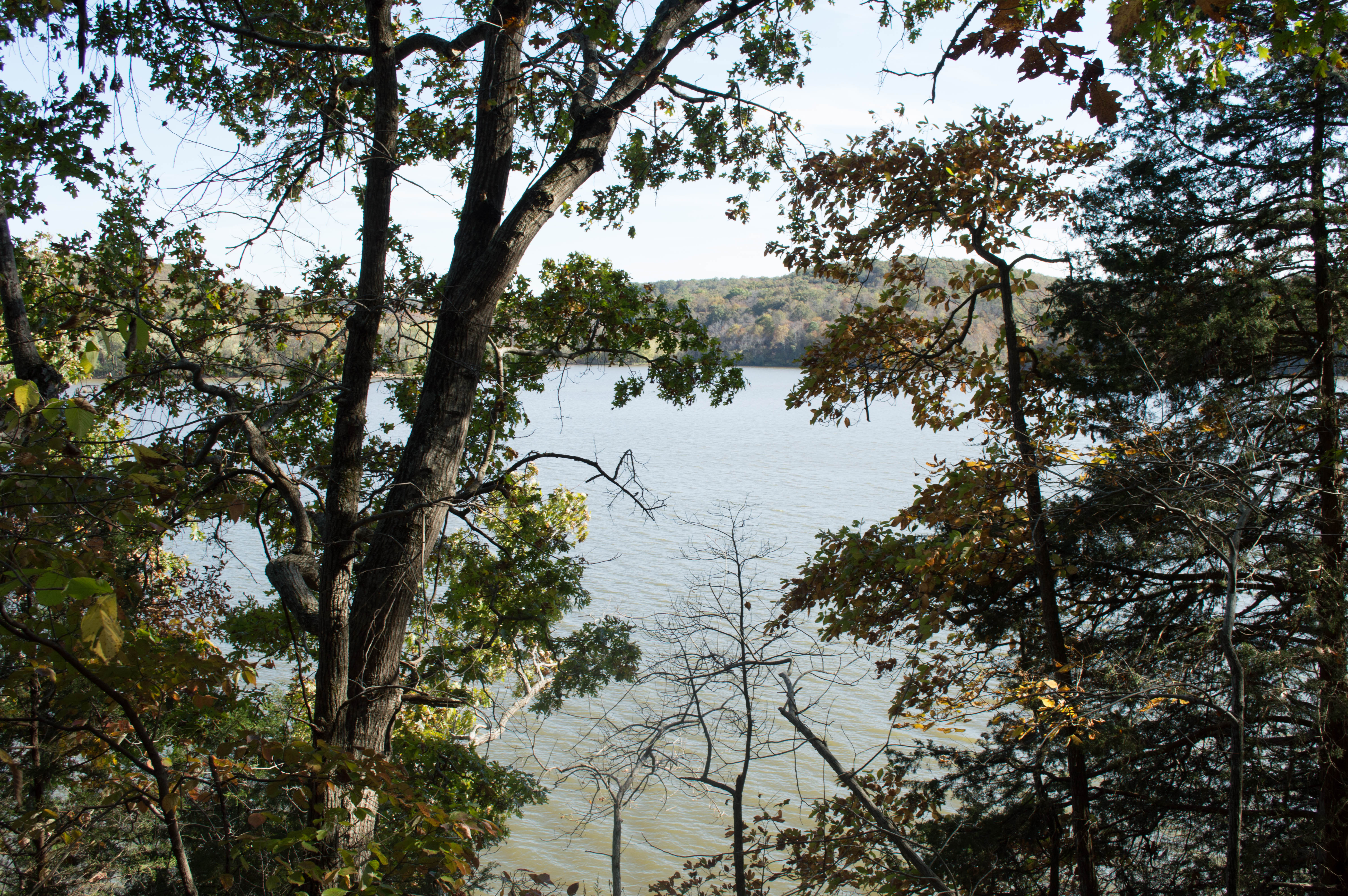 Hike the Lakeview Bend Trail, Brumley, Missouri