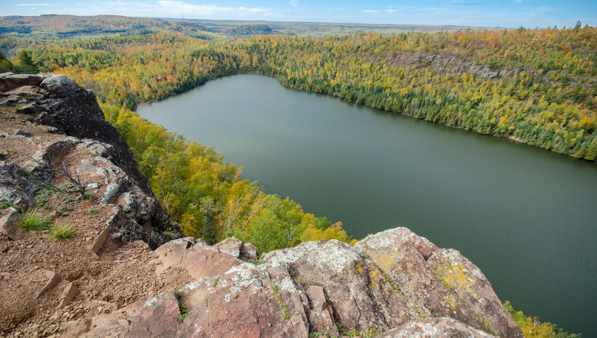 5 Scenic Fall Hikes along Minnesota's North Shore 5 Scenic Fall Hikes along Minnesota's North Shore