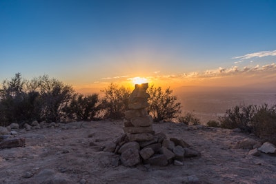 Hike to the Wisdom Tree, Wonder View Trail
