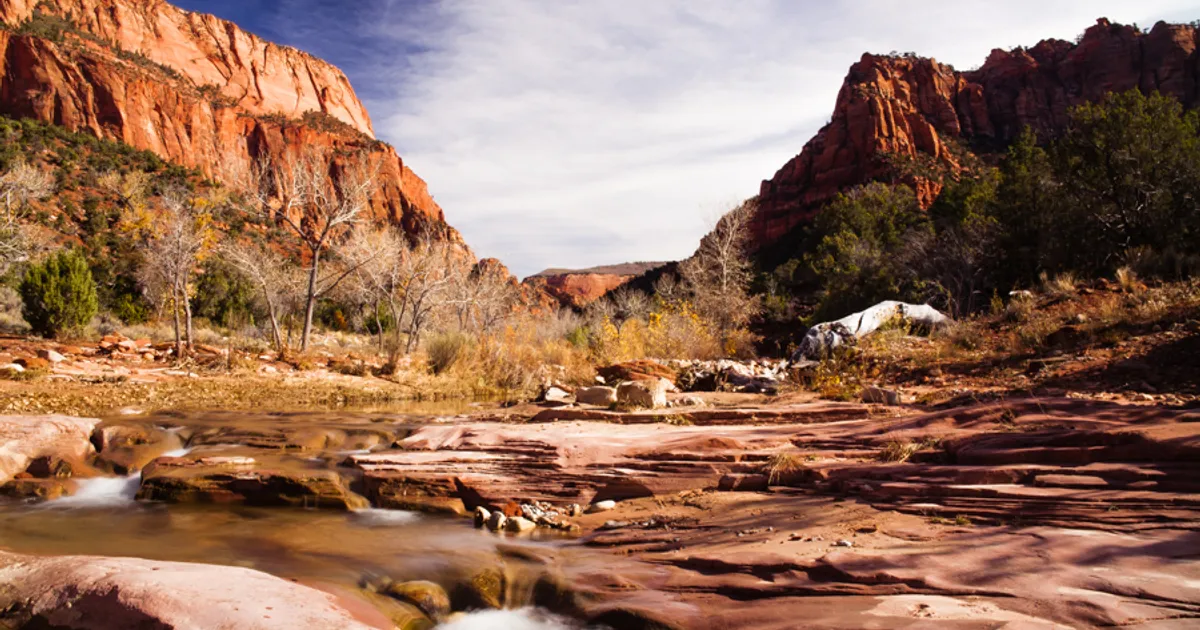 Hike to Zion's Kolob Arch , Lee Pass Trailhead