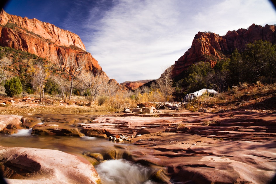 Hike to Zion's Kolob Arch , Utah