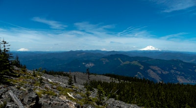 Climb to the Top of Mount Defiance, OR, Starvation Creek State Park