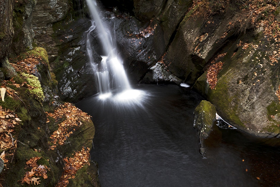 Hiking Enders Falls, Granby, Connecticut