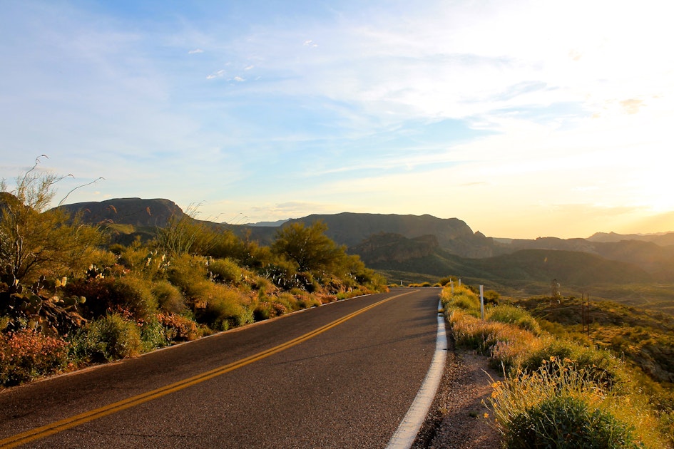 Drive Through The Apache Trail, Lost Dutchman SP Entrance
