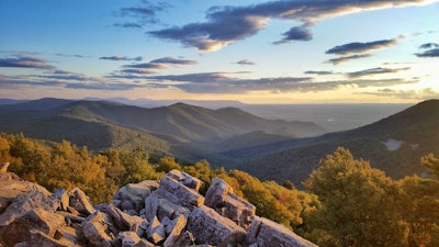 Hike to Blackrock Summit, Shenandoah NP, Blackrock Summit Trailhead