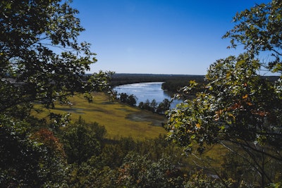 Hike West Ridge Trail in Weston Bend State Park, West Ridge Trailhead
