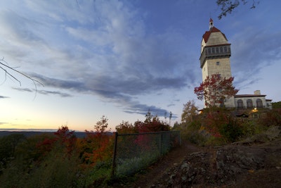 Hike to the Heublein Tower on Talcott Mountain, Talcott Mountain State Park