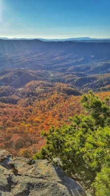 Hike House Mountain, House Mountain Parking Area
