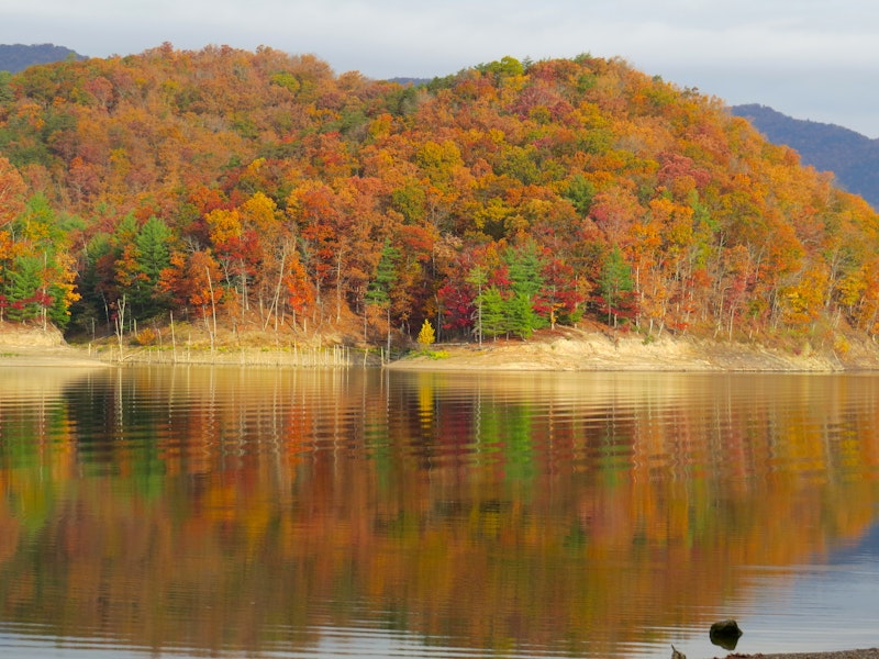 When and Where to See the Famed Fall Foliage of the East Coast