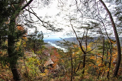 Hike to Edwards Point, Signal Point Park