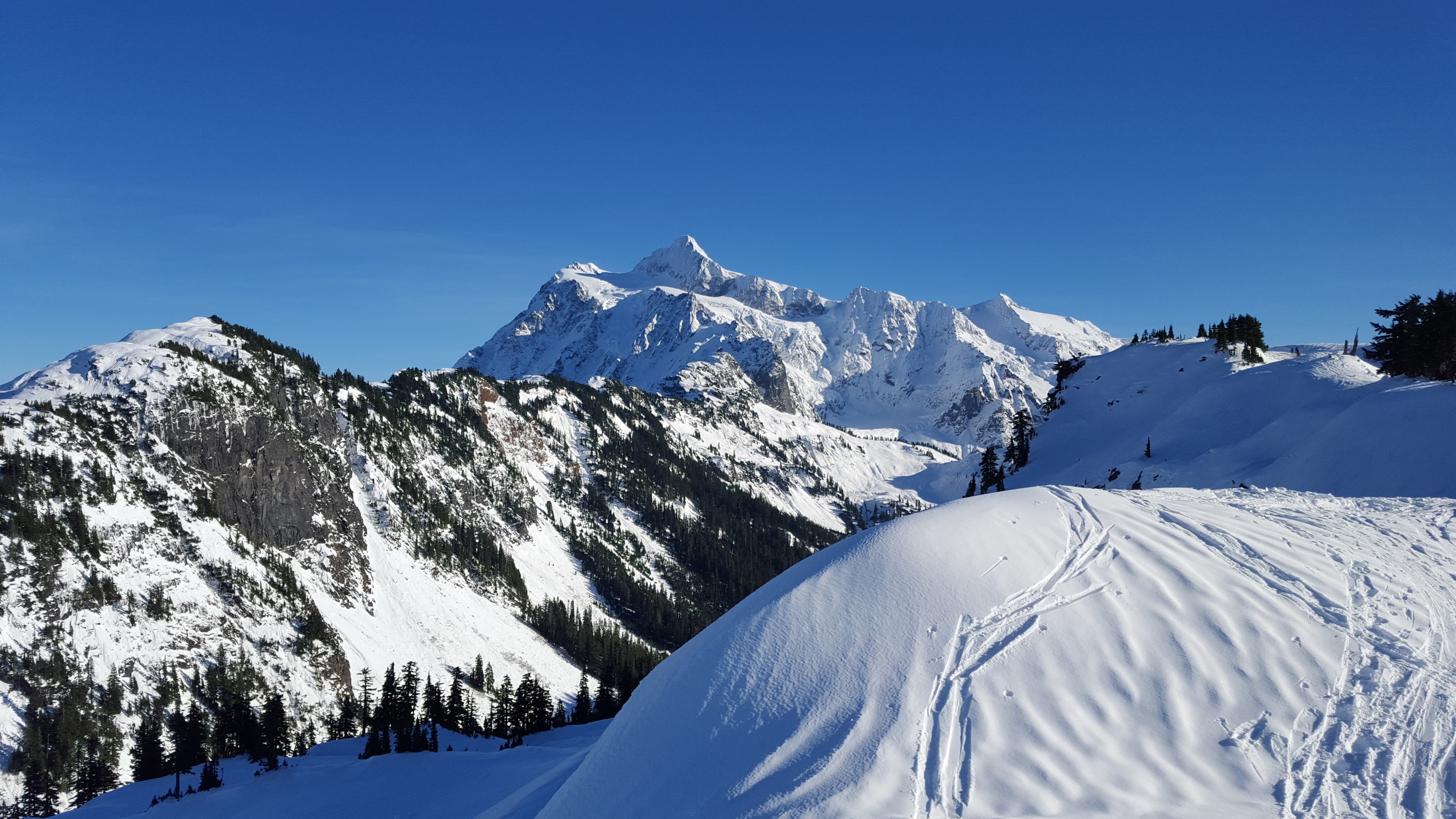 Photos: Snowshoeing at Mount Baker - Artist Point, Deming, Washington