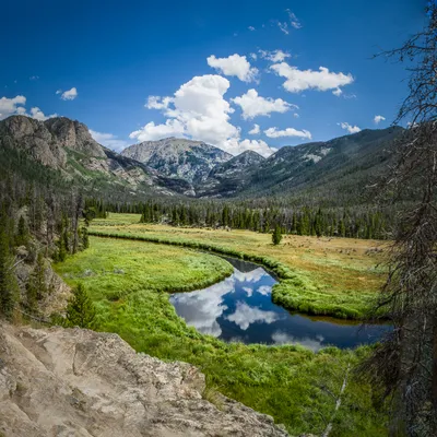 Backpack to Lake Verna , East Inlet Trailhead