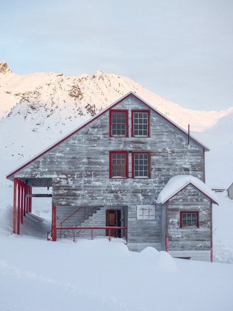 Hut to Hut Across Alaska's Talkeetna Mountains, Archangel Road Parking Area