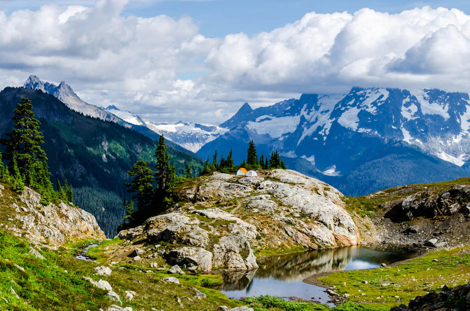 Hike Yellow Aster Butte and Tomyhoi Peak, Yellow Aster Butte Trail