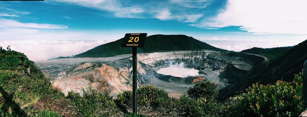Hike Around Poás Volcano, Poás Volcano Visitor Center