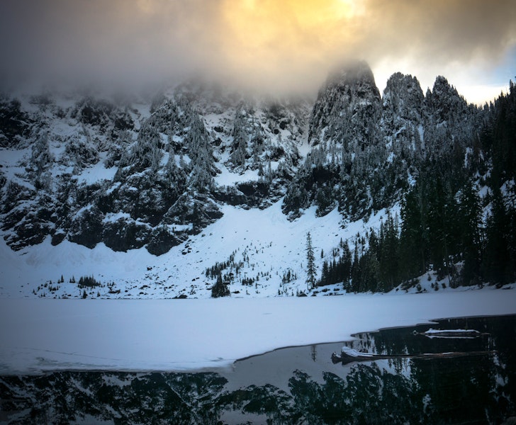 6 Amazing Winter Hikes Within Two Hours Of Seattle