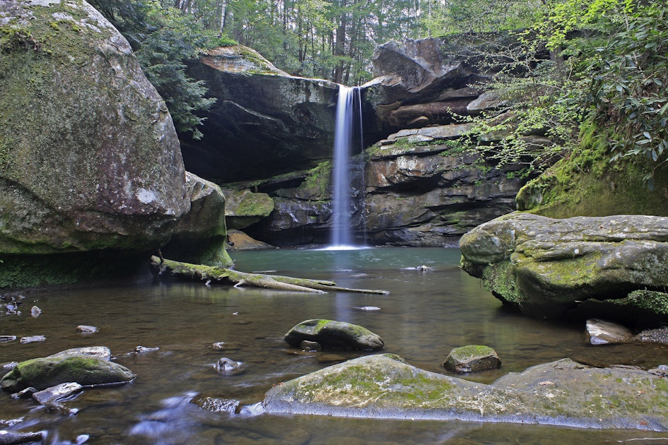Hike to Lick Falls, Lick Falls Trailhead