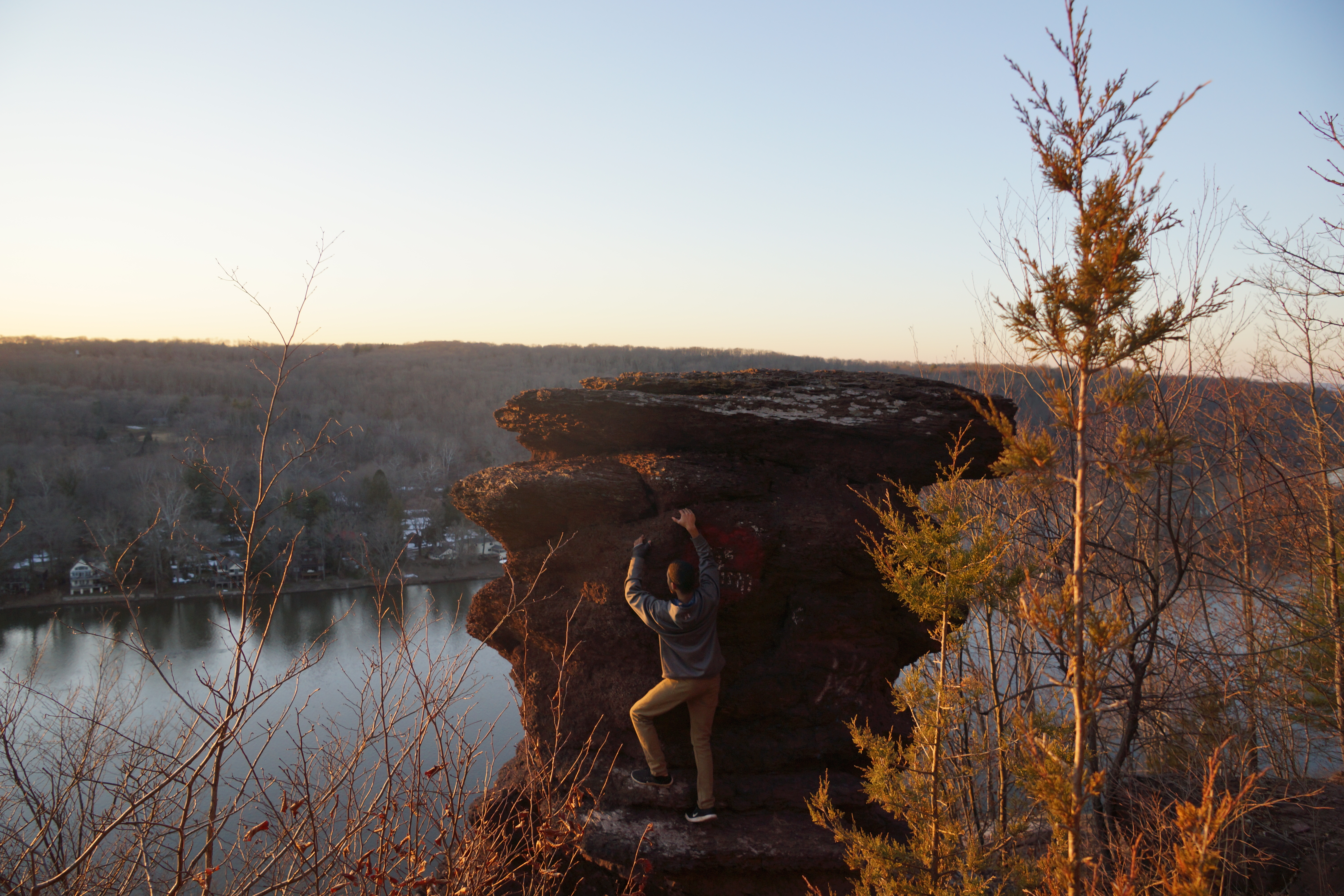 Photos: Hike to the Devil's Tea Table, Frenchtown, New Jersey