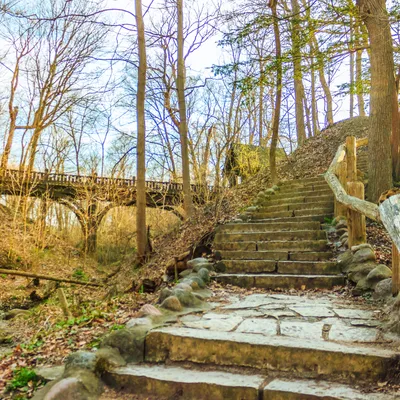 Hike the Seven Bridges Trail in Grant Park, Seven Bridges Trail