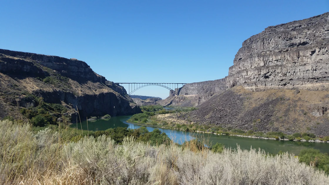 Hike the Snake River Canyon to Pillar Falls, Pillar Falls Trailhead
