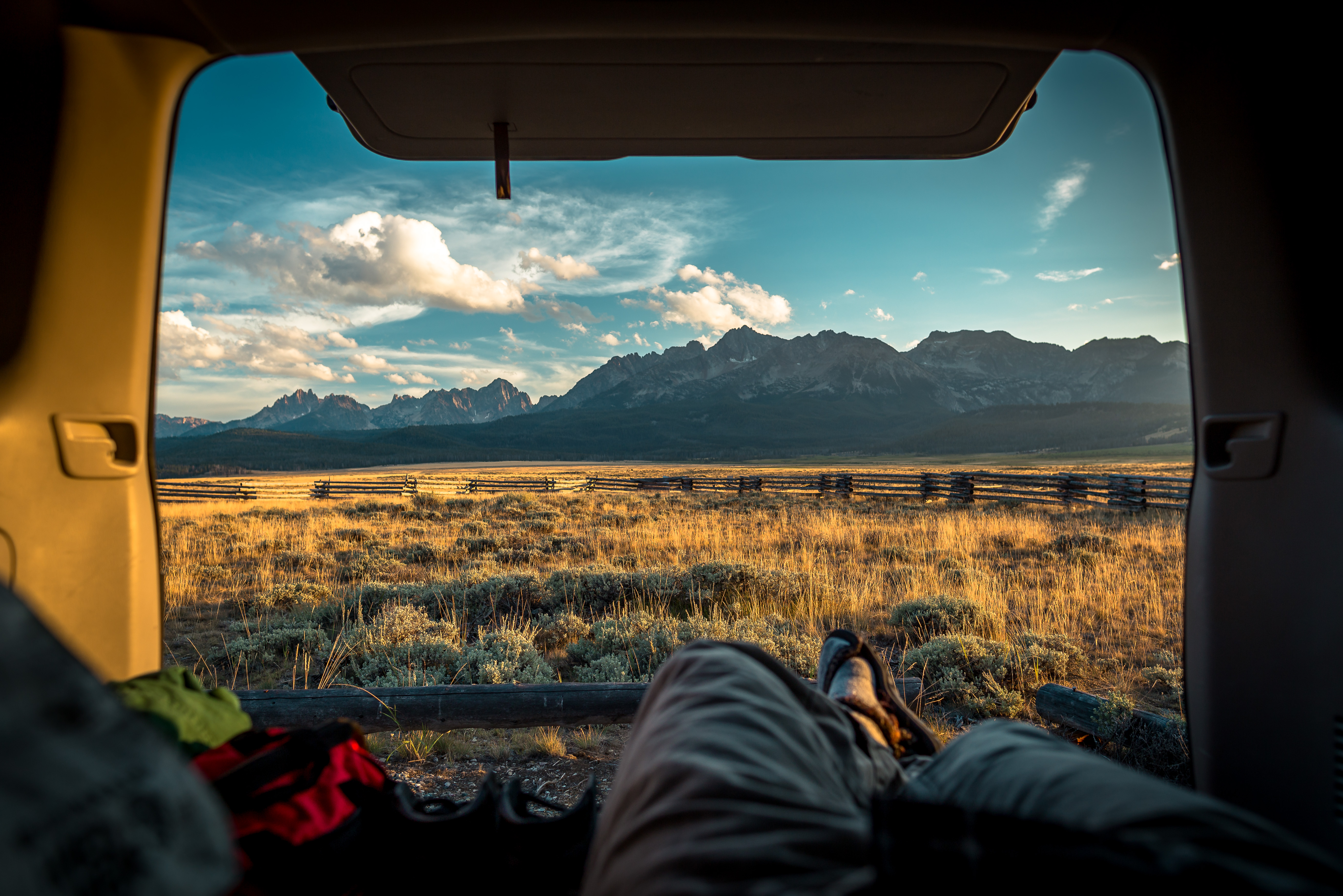 13 Things I Always Keep in My Adventure Box