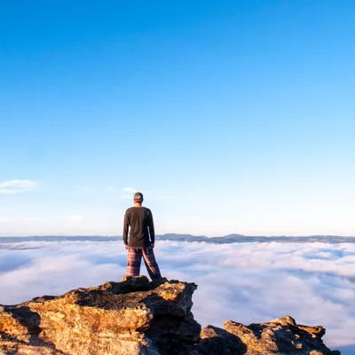 Catch a Sunrise at Hassans Walls Lookout, Hassans Walls Reserve ...