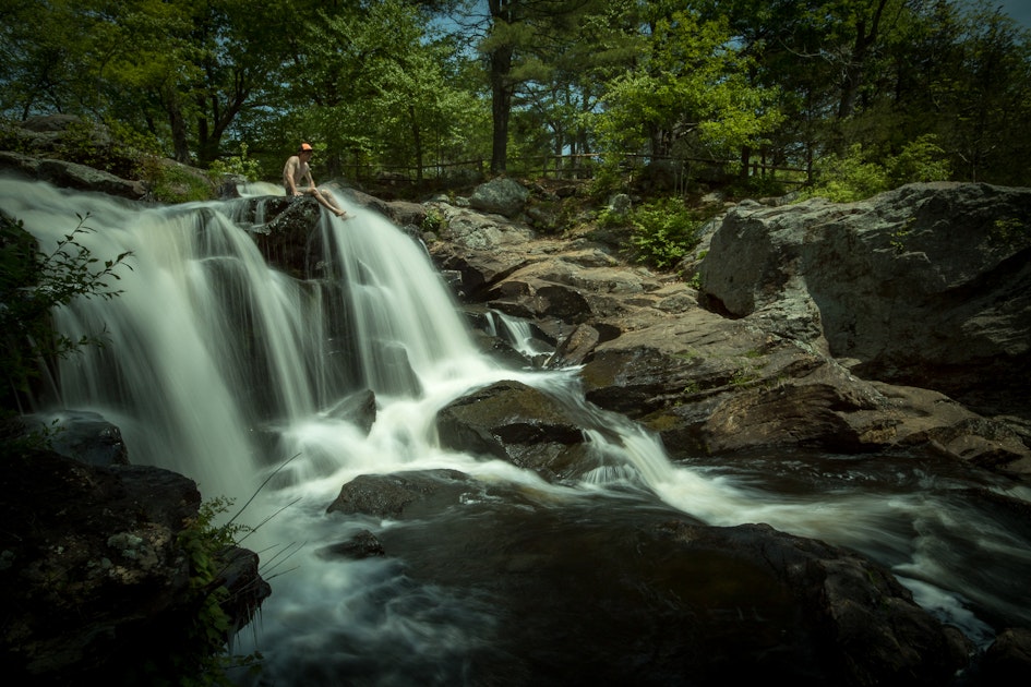 Explore Chapman Falls in Devil's Hopyard SP, East Haddam, Connecticut