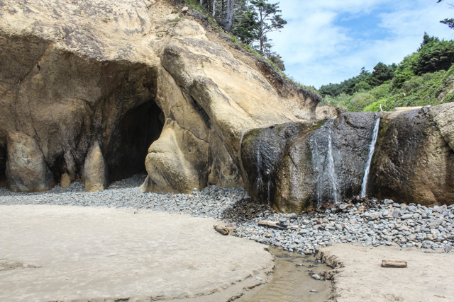 Photos: Hug Point Waterfall and Cave, Arch Cape, Oregon