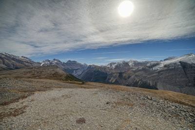 Hike to the Summit of Parker Ridge, Parker Ridge Trailhead