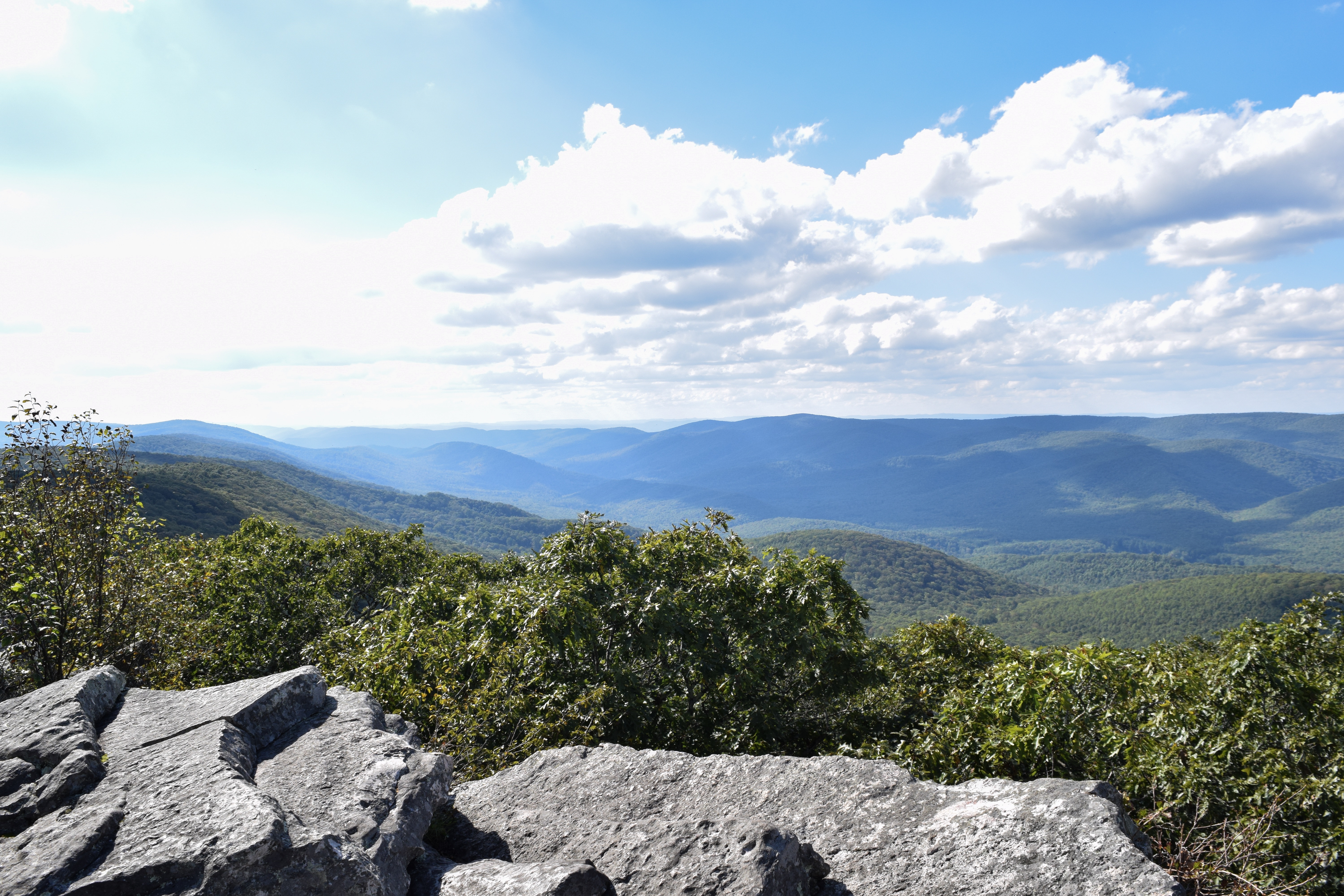 Hike to Wind Rock, Pembroke, Virginia