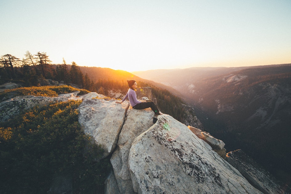 Hike to Artist Point in Yosemite National Park, Pohono Trailhead