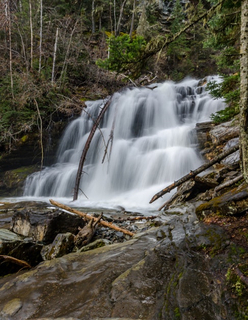 Explore Bijoux Falls, Peace River E, British Columbia