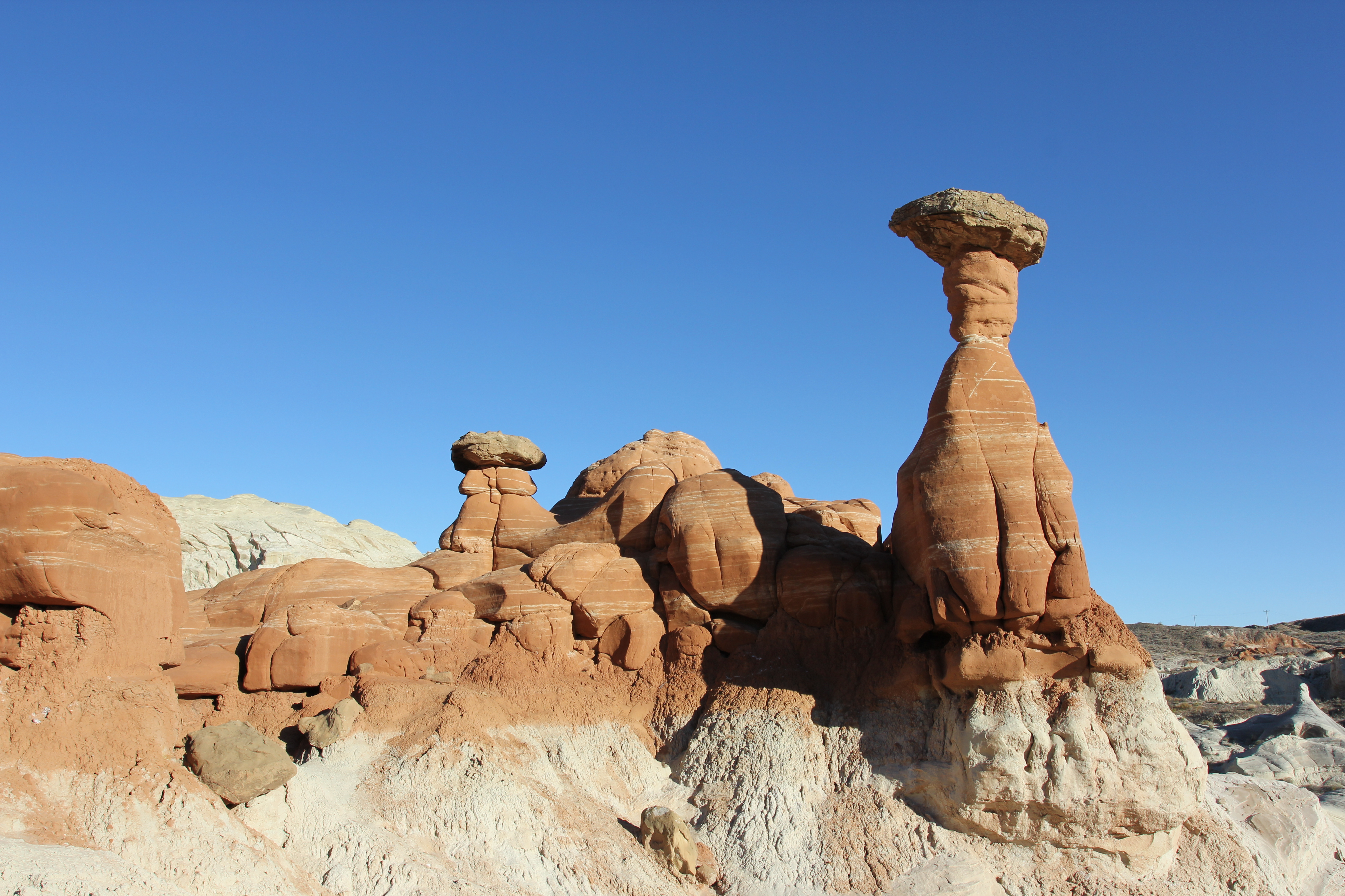 Hike to the Toadstools Hoodoos, Kanab, Utah