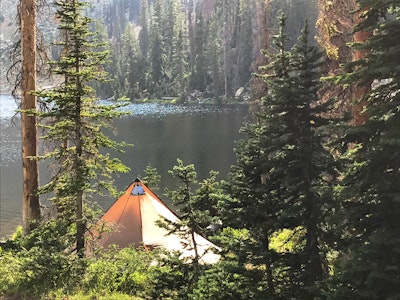 Camp at Pyramid Lake in Murdock Basin of Utah's Uinta Mountains ...
