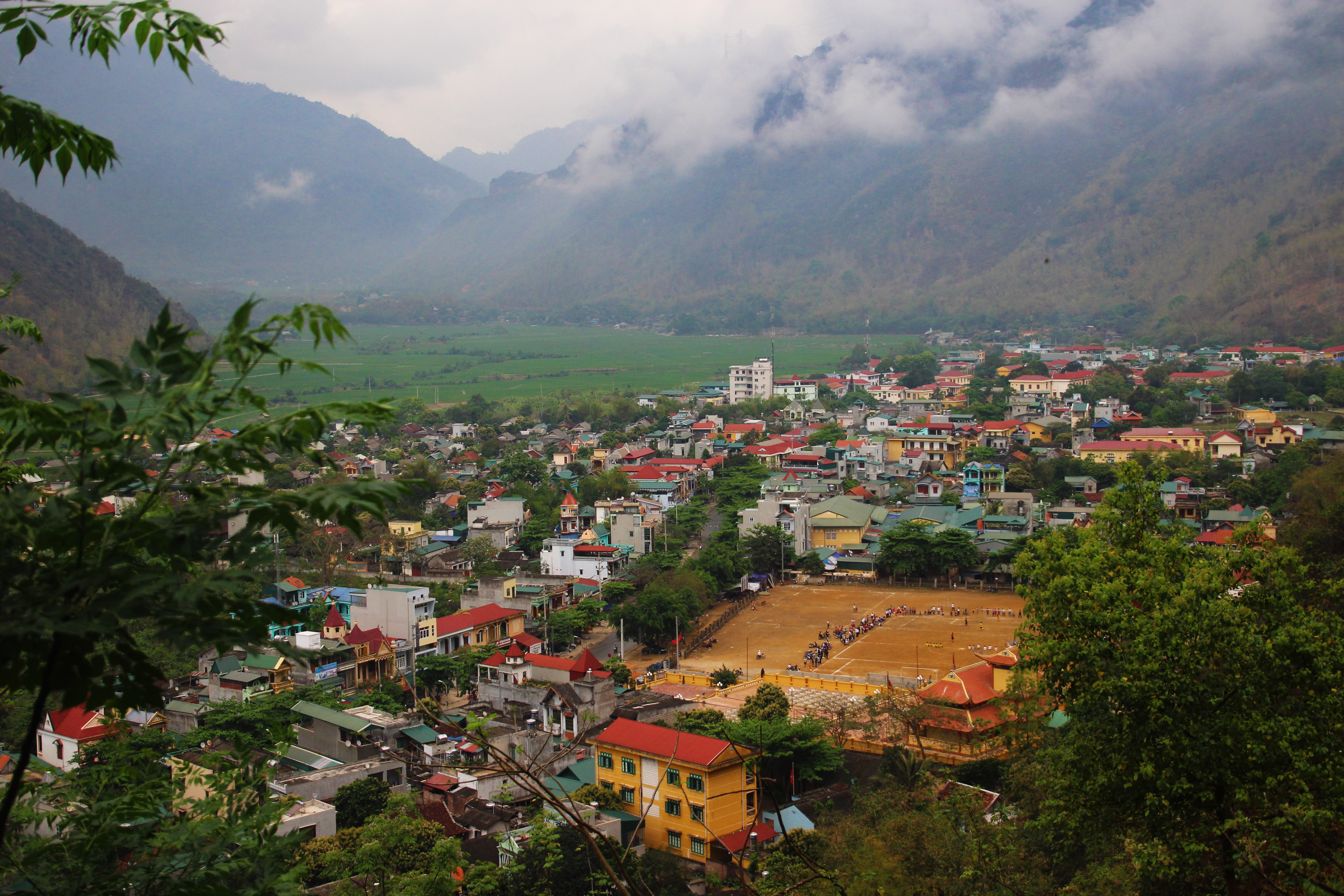 Hike to Chieu Cave in Mai Chau, tt. Mai Châu, Vietnam
