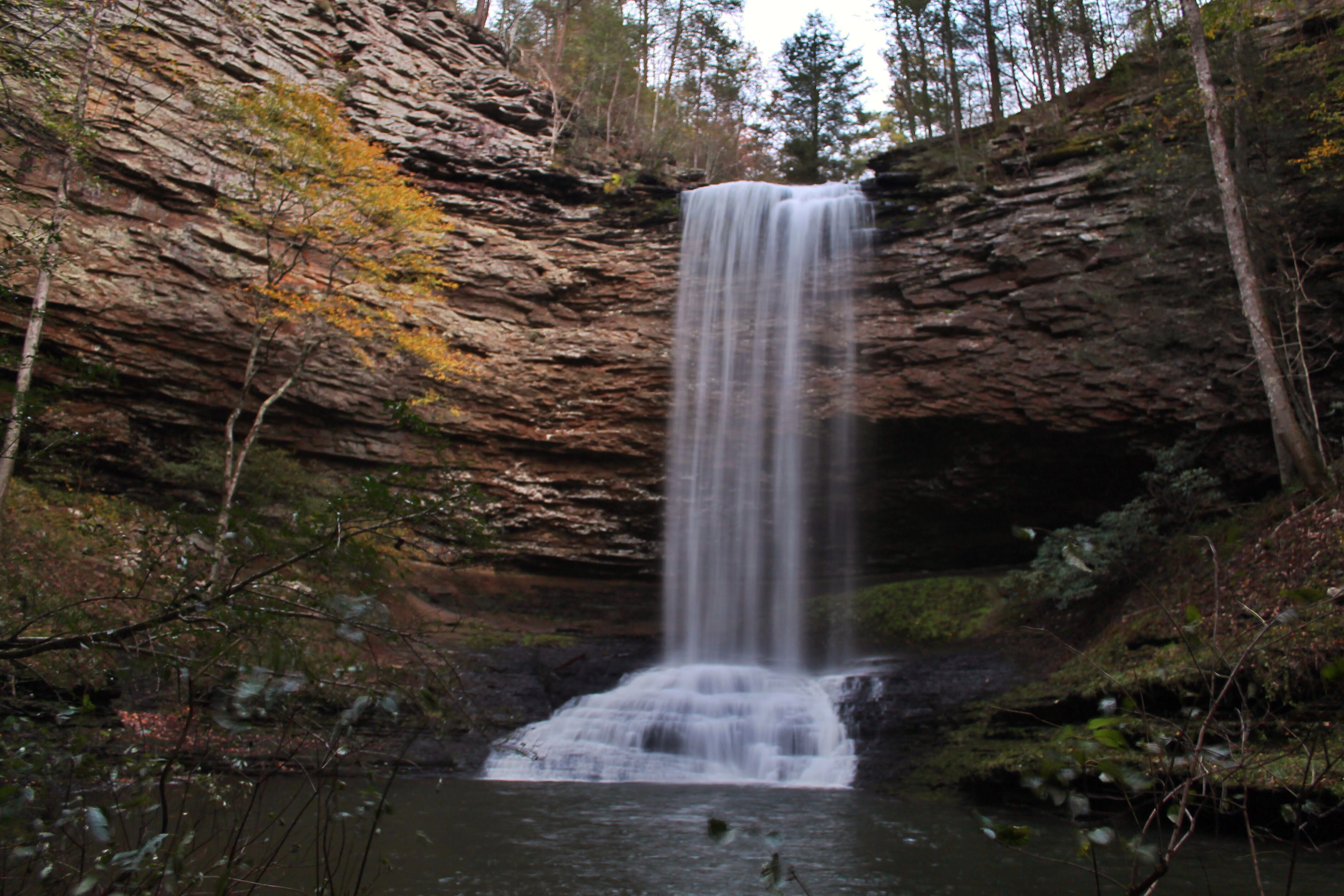 Hike to Piney Falls , Grandview, Tennessee
